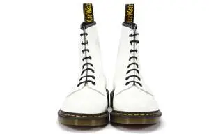 Dr. Martens 1460 Pascal 8-eye Boots