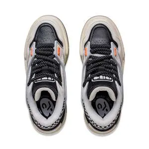 LI-NING 001 Btc V2 Sneakers - White/navy/beige