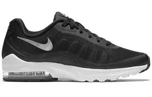 Nike Max Invigor Sneakers