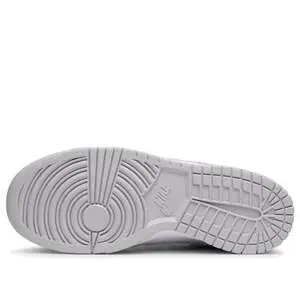 Nike Dunk Low Sneakers