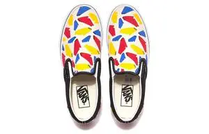 VANS Classic Slip-on Sneakers - White/red/yellow