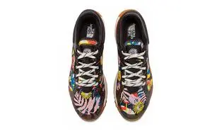 The North Face Vectiv Escape Sneakers