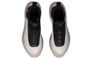 LI-NING Soft Go Sneakers