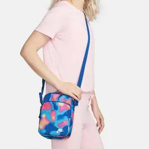Nike Heritage Cross-body Bag