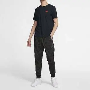 Nike Graphic Print T-shirt