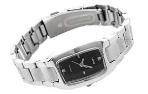Casio Quartz Analog Watch With Stainless Steel Bracelet - Silver