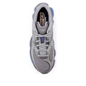NEW BALANCE 2000 Sneakers - Grey/blue