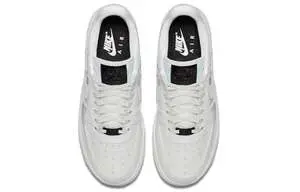 Nike Force 1 Luxe Sneakers - White/black
