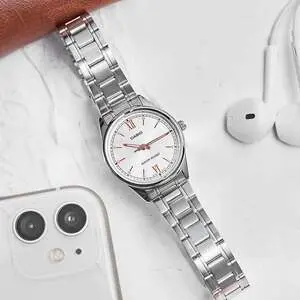 Casio Quartz Analog Watch With Stainless Steel Band - Silver