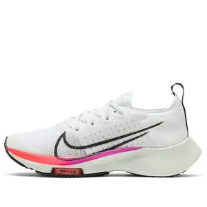 Nike Zoom Turbo Flyknit Low Top Sneakers