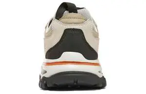 Sketchers Catapult Low Top Sneakers