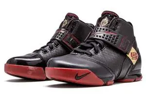 Nike Zoom Lebron 5 High Top Sneakers - Black