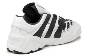 Adidas Originals Predator Xlg Sneakers - Cloud White/core Black/cloud White