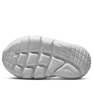Nike Flex Runner 2 Lil 'pawprints' Low Top Sneakers