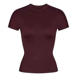 Nike X Skims Shine Mock-neck Short-sleeve Top - Currant