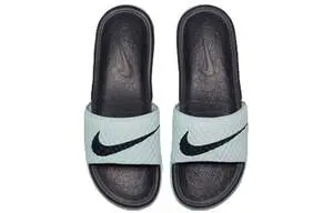 Nike Benassi Solarsoft Slides