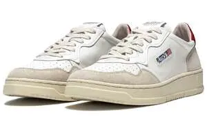 AUTRY Medalist Low Top Sneakers - White/red/suede
