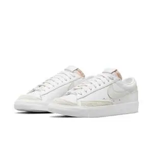 Nike Blazer '77 Low-top Sneakers - White/grey