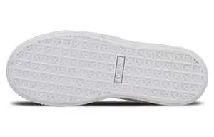PUMA Platform Hyper Embroidered Lace Up Sneakers