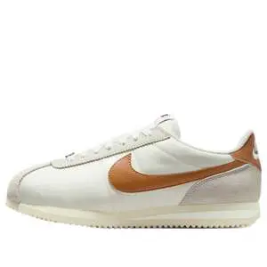 Nike Nike Cortez Textile Sneakers Sail Alabaster