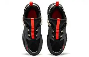 REEBOK Aztrek 96 Adventure Sneakers