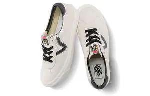 VANS Factory Style 73 Dx Sneakers - White/black