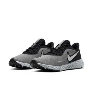 Nike Revolution 5 Premium 'black Chrome' Sneakers - Grey/black