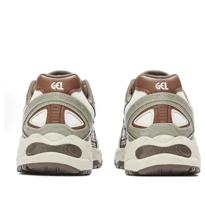 Asics Gel-kahana Tr V4 Sneakers - Cream/brown