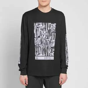 Nike Waffle Long Sleeve Shirt With Graphic Print