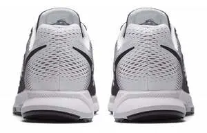 Nike Zoom Pegasus 33 Athletic Sneakers