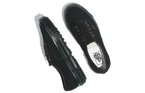 VANS Authentic 44 Lug Dx Anaheim Factory Low Top Sneakers - Black