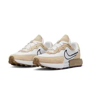 Nike Fontanka Waffle Sneakers - Sanddrift/white/khaki