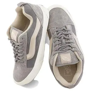 VANS Knu Skool Sneakers - Grey/beige/white