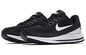 Nike Zoom Vomero 13 Sneakers