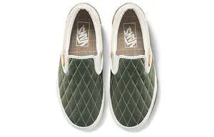 VANS Quilted Slip-on Sneakers - Green/light Gray
