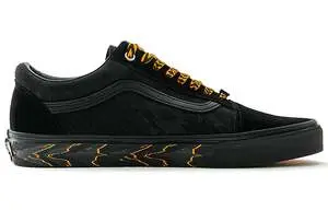 VANS Huatunan X Old Skool Low-top Sneakers - Black
