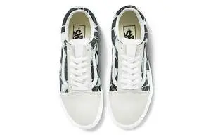 VANS Old Skool Low Top Sneakers - White/black