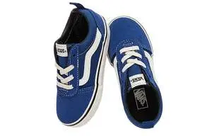VANS The Slip-on V" Sneakers