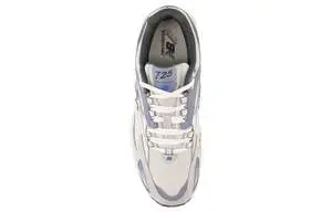 NEW BALANCE 725 Ag Artificial Grass Sneakers