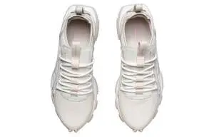 LI-NING Chasing Sneakers