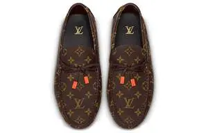 LOUIS VUITTON Monogram Driver Moccasins