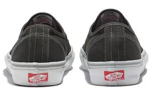 VANS Authentic Skate Low Top Sneakers