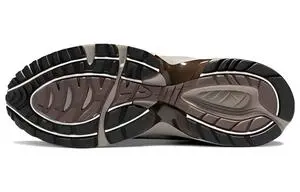 Asics Gel-1090 Low Top Sneakers