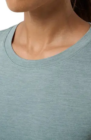 Travis Mathew Skyloft Performance T-shirt - Heather Slate
