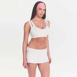 SKIMS Double Strap Scoop Bra | White | | Nike Matte