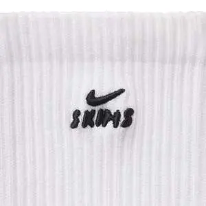 SKIMS Nike Dri-fit™ Pilates Grip Crew Socks