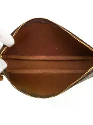 LOUIS VUITTON Monogram Pochette Accessoires Shoulder Bag