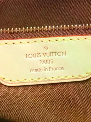 LOUIS VUITTON Monogram Batignolles Horizontal Tote Bag