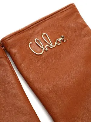 Chloé Iconic Leather Gloves With Gold Logo