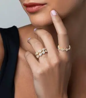DAVID MORRIS Yellow Gold And Diamond Triolette Oval Ring